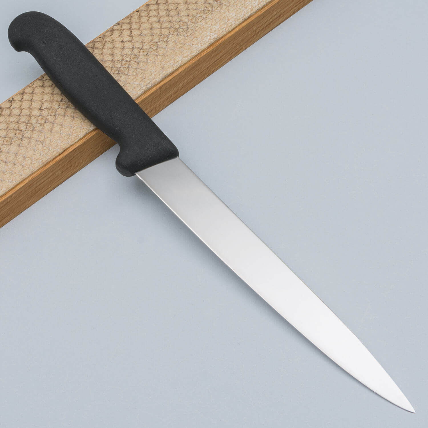 Victorinox Fillet Knife 20cm | Knivesworld.eu
